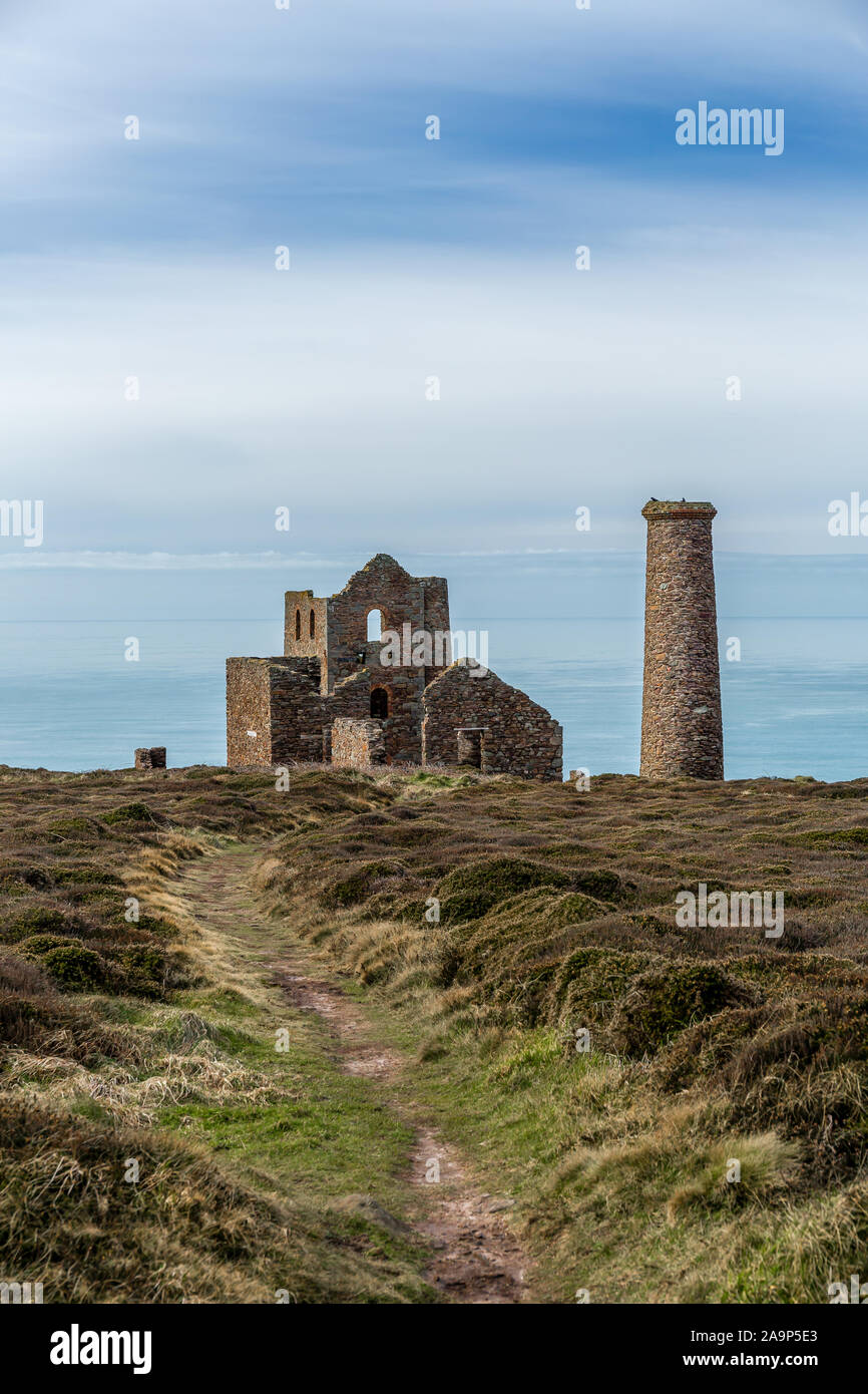 South West coast path, Wheal Coates Engine House, on the rugged north ...