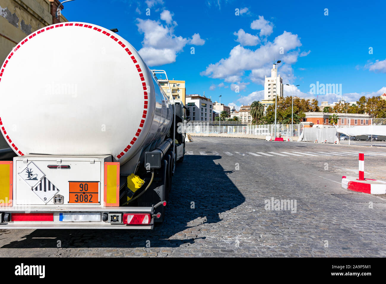 Chemical tanker signs hi-res stock photography and images - Alamy