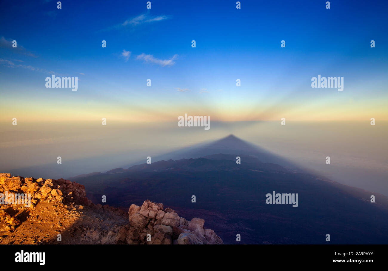 Sunrise on Teide, the tallest mountain of Spain and Atlantic Basin ...
