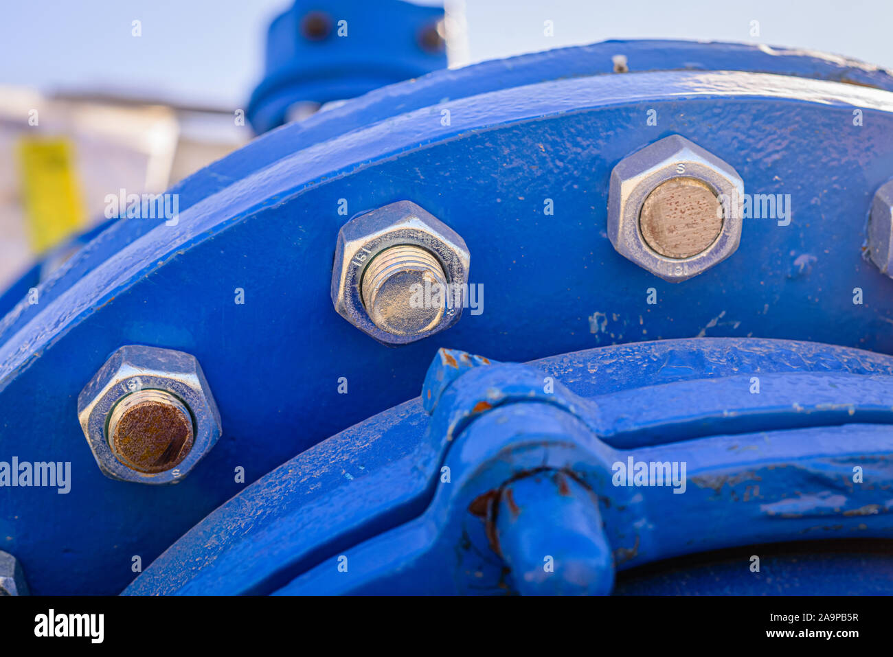 Pipeline anchoring hi-res stock photography and images - Alamy