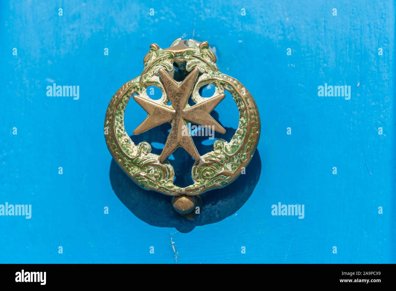 Knights of malta cross hi-res stock photography and images - Alamy