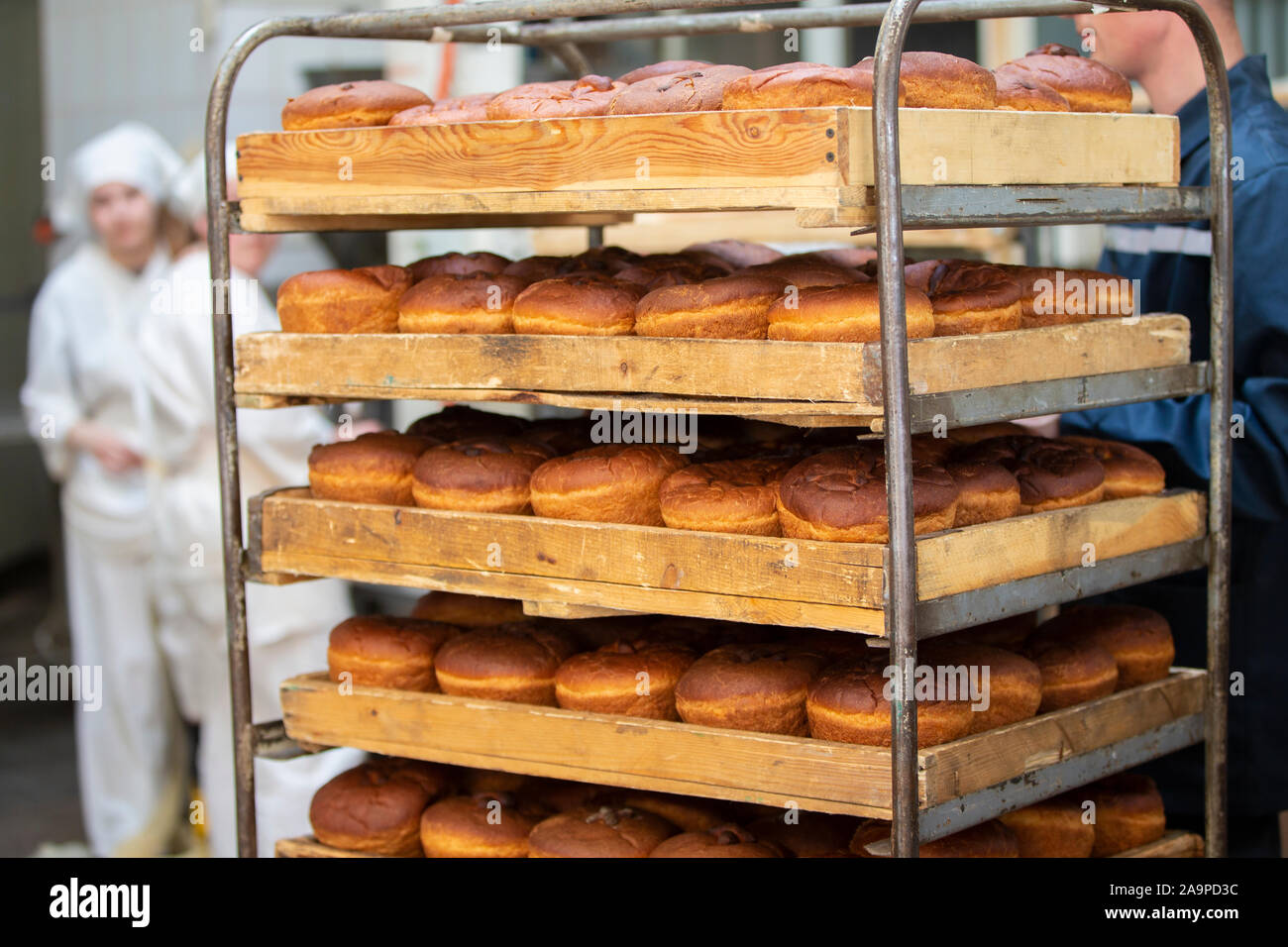 Lots of bread hi-res stock photography and images - Alamy