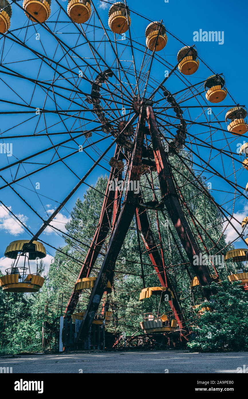 Pripyat Ferris Wheel - Chernobyl Exclusion Zone Stock Photo - Alamy