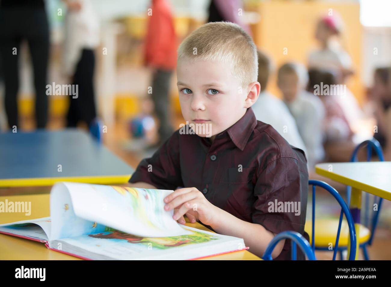 Neat kid hi-res stock photography and images - Alamy