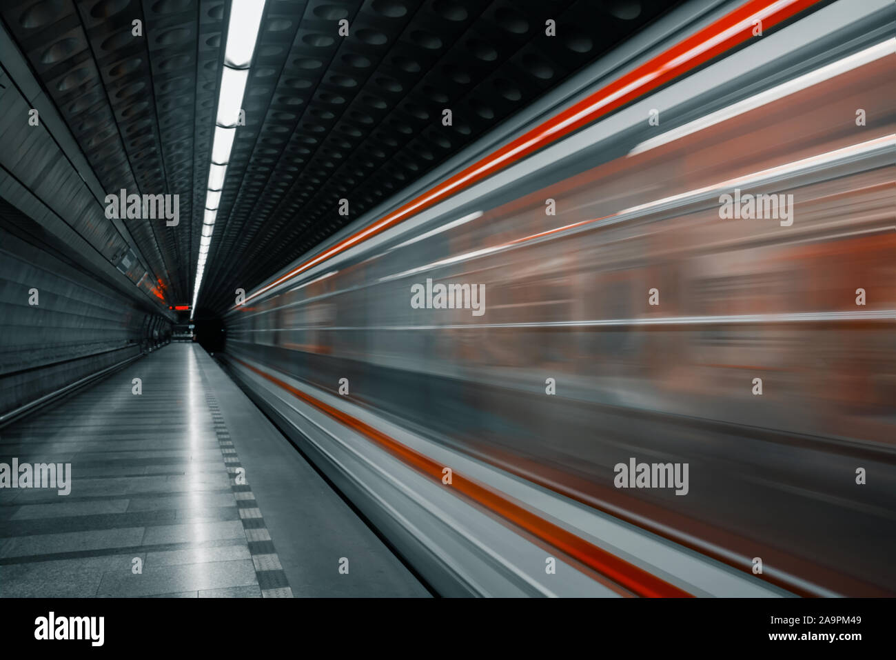 Subway space hi-res stock photography and images - Alamy