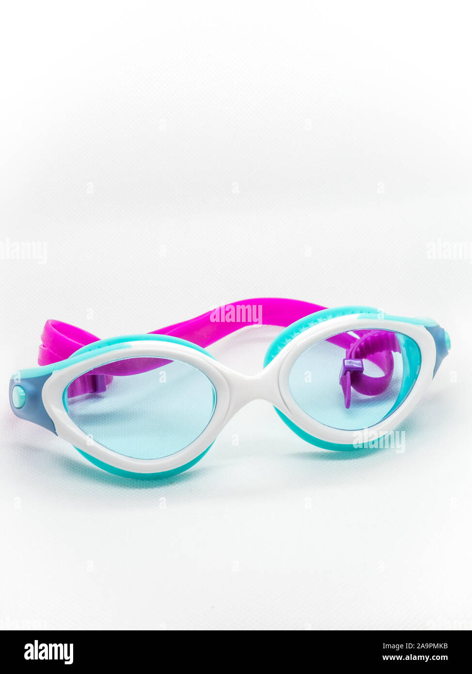 Pool glasses hi-res stock photography and images - Alamy