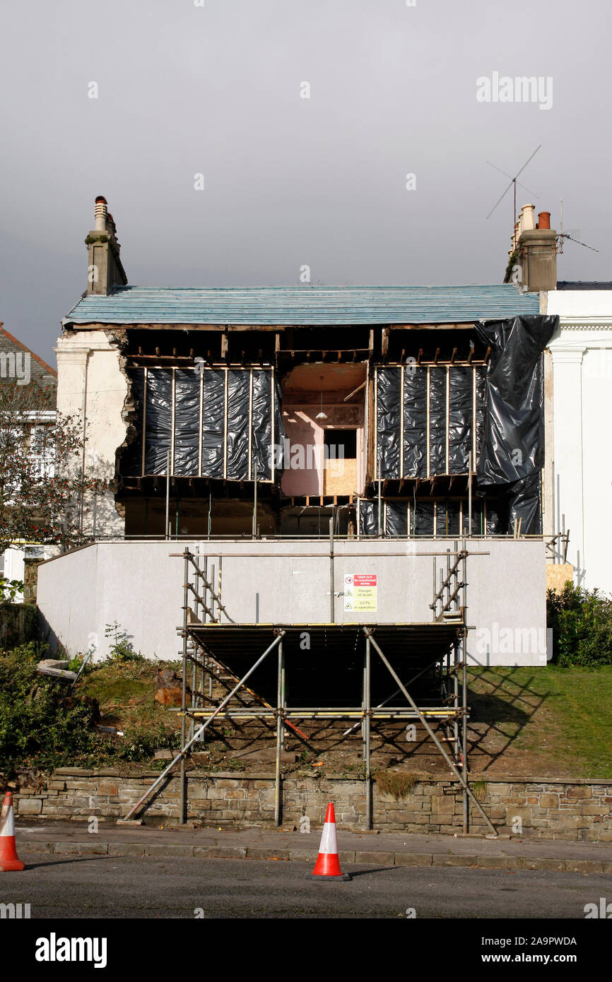 House storm damage uk hi-res stock photography and images - Alamy