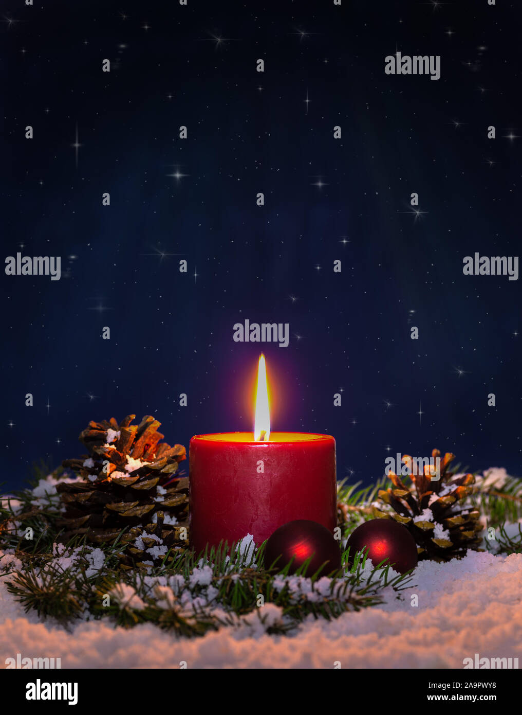 Candlelight night hi-res stock photography and images - Alamy