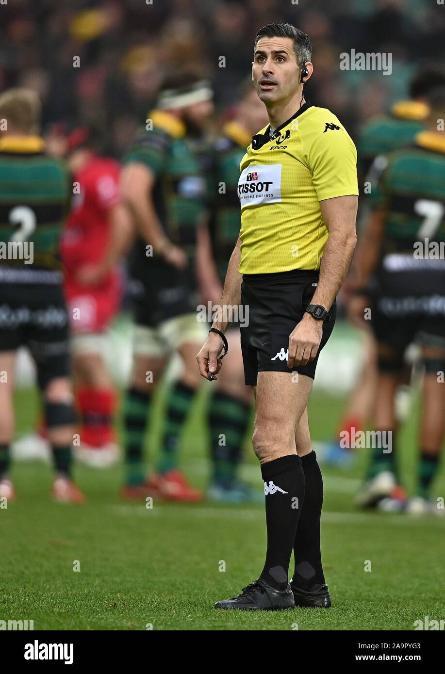 Northampton, UK. 17th Nov, 2019. Referee Mr Frank Murphy. Northampton ...