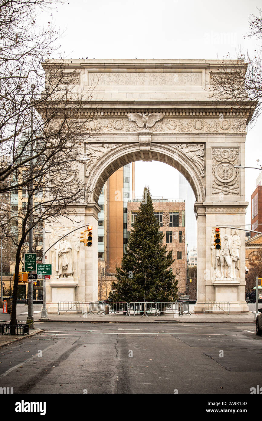 Washington Square Park Arch High Resolution Stock Photography and ...