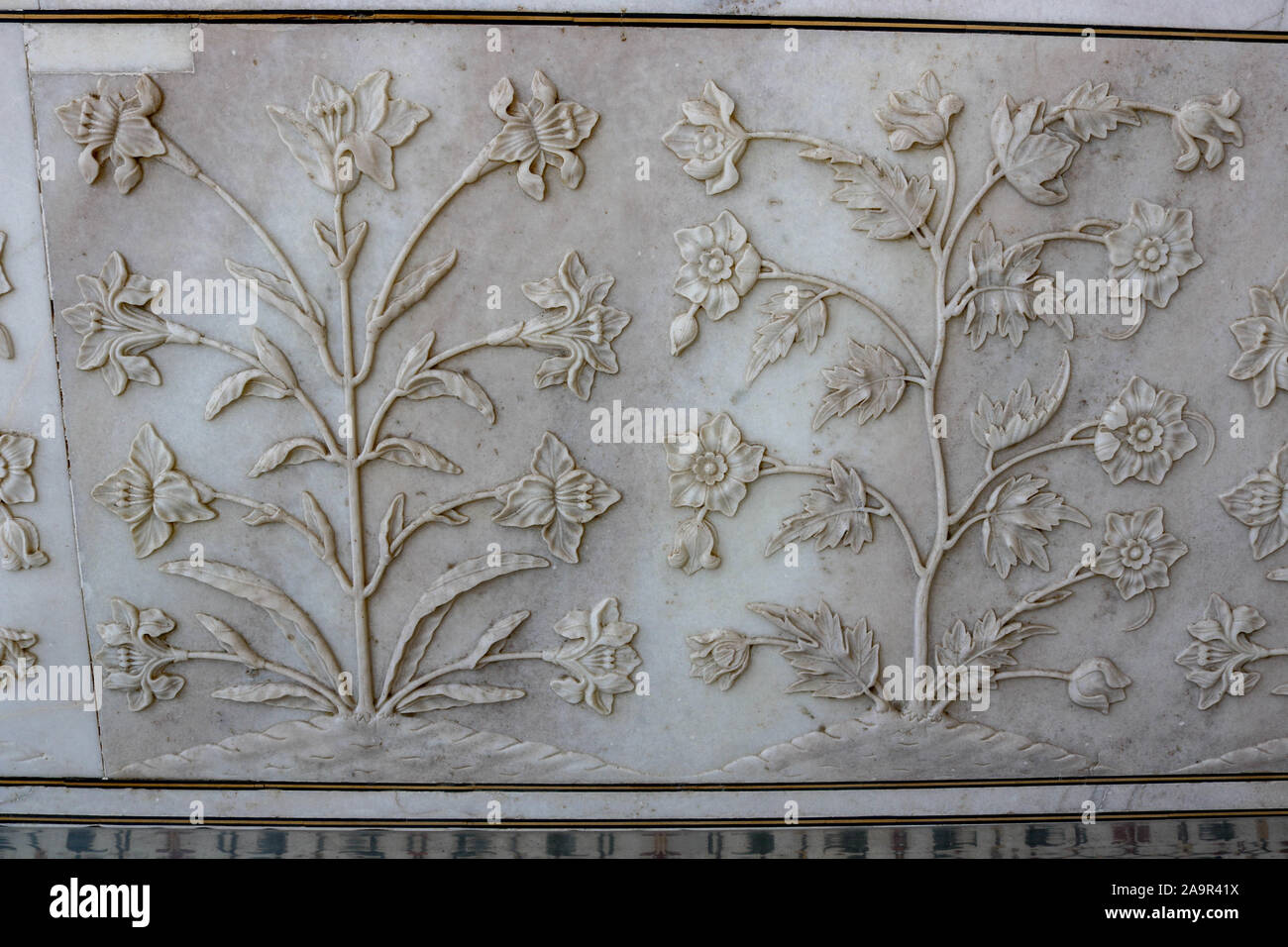 Taj mahal floral design hi-res stock photography and images - Alamy