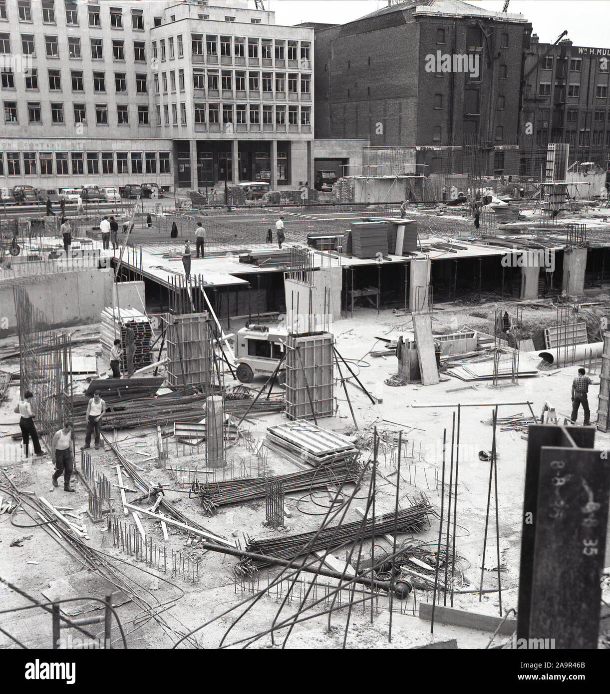 Construction 1960s london hi-res stock photography and images - Alamy