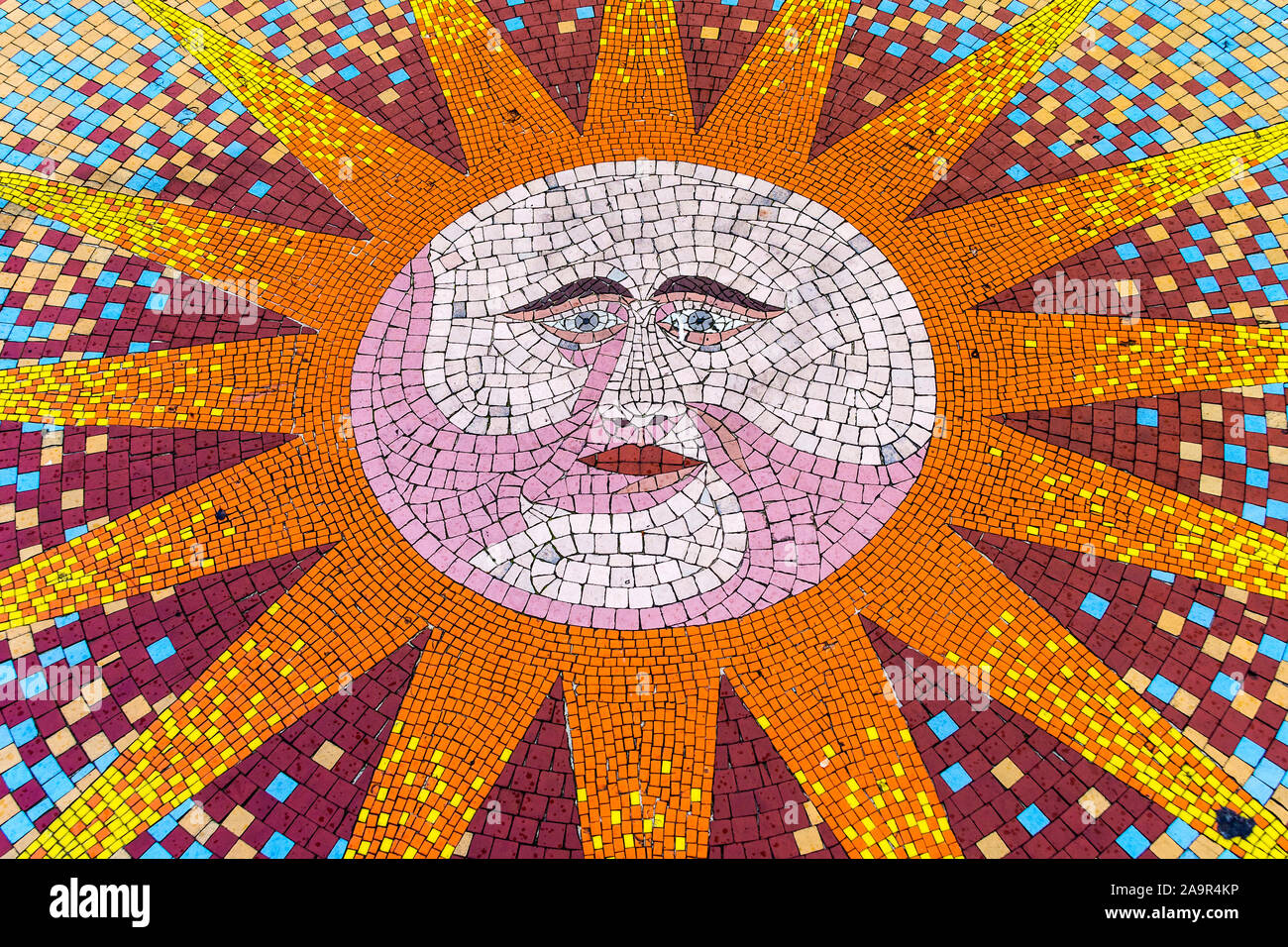 Mosaic face hi-res stock photography and images - Alamy