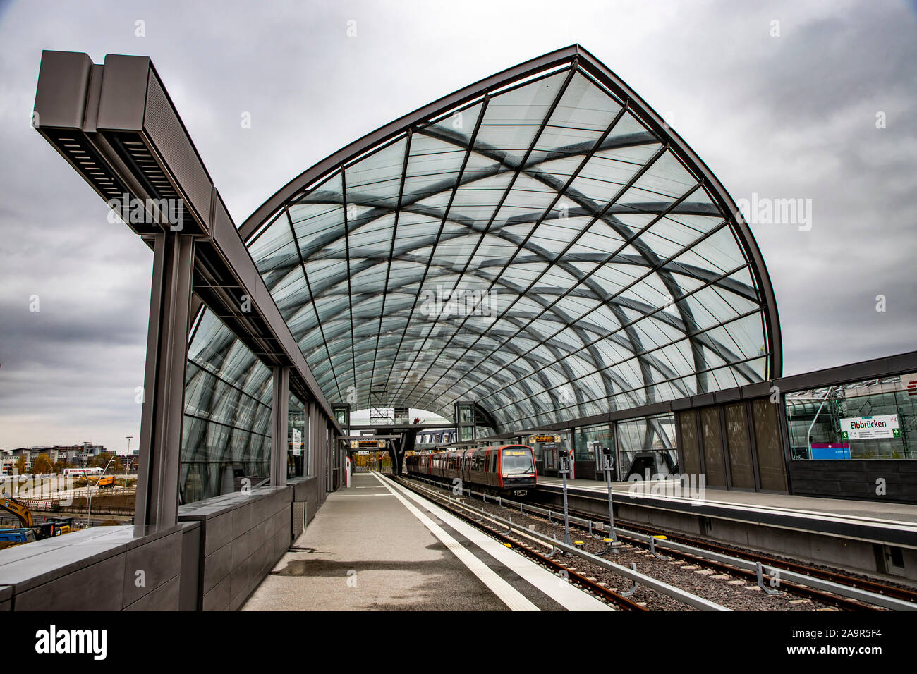 End stop ElbbrŸcken railway station, underground line U4, in Hamburg ...