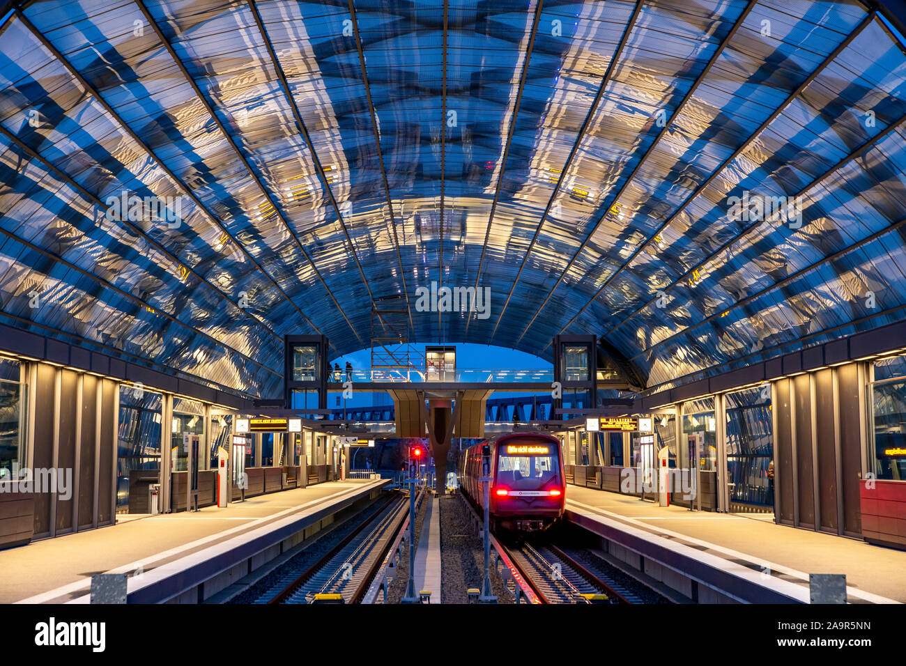 End stop ElbbrŸcken railway station, underground line U4, in Hamburg ...