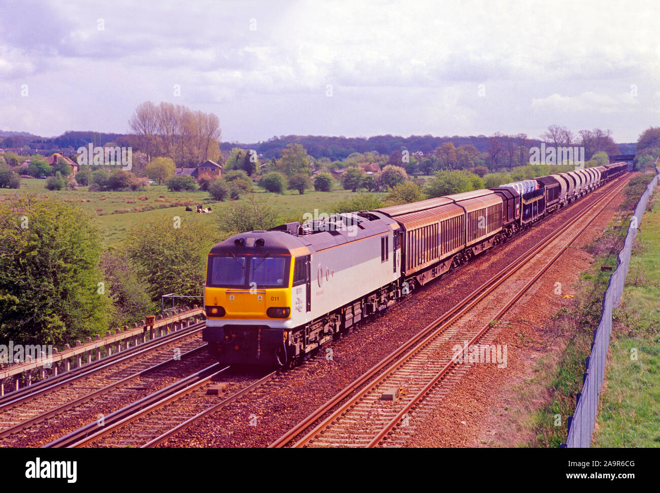 Third rail dc hi-res stock photography and images - Alamy