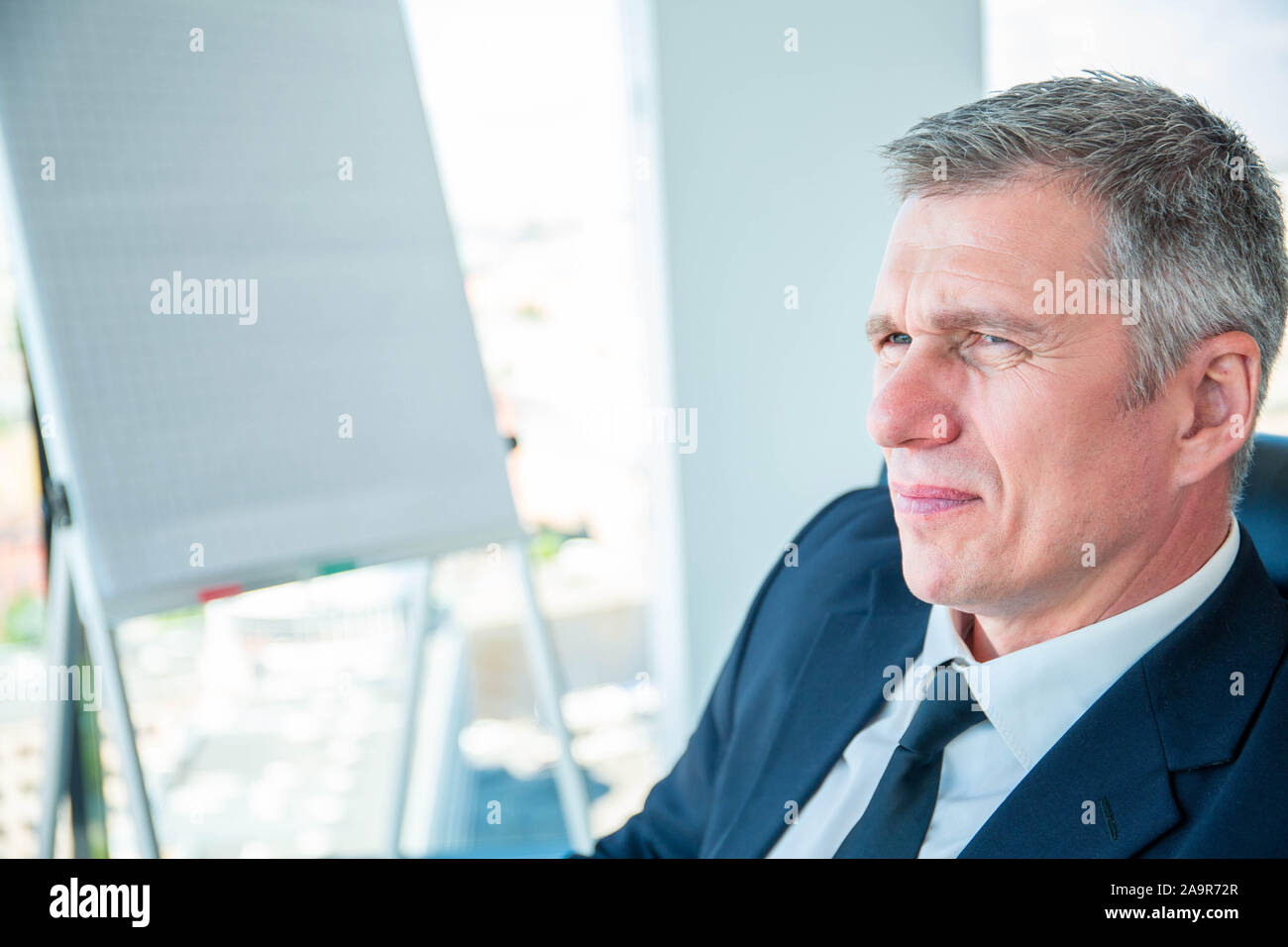 Tired facial expression hi-res stock photography and images - Alamy