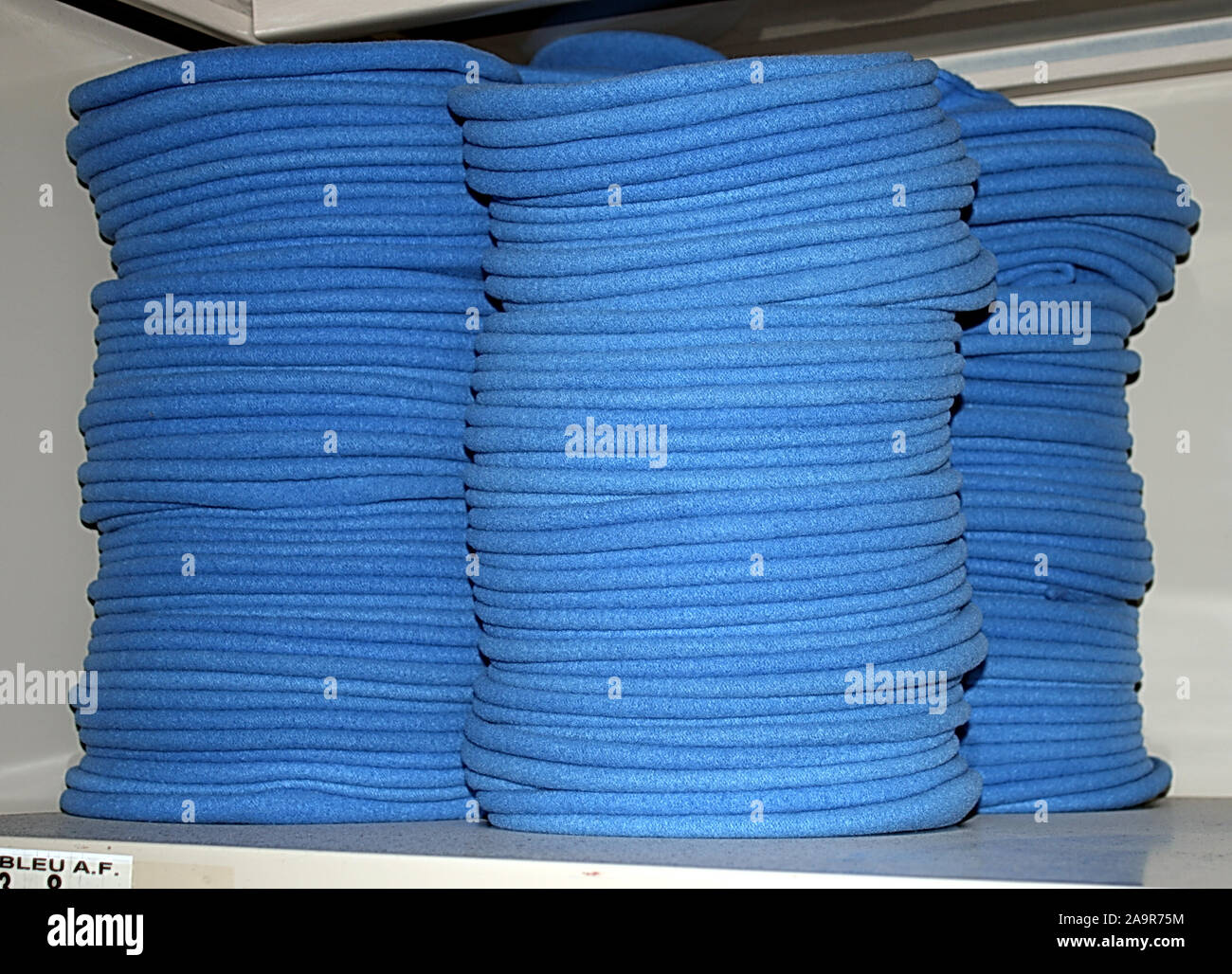 Un peacekeeper berets hi-res stock photography and images - Alamy