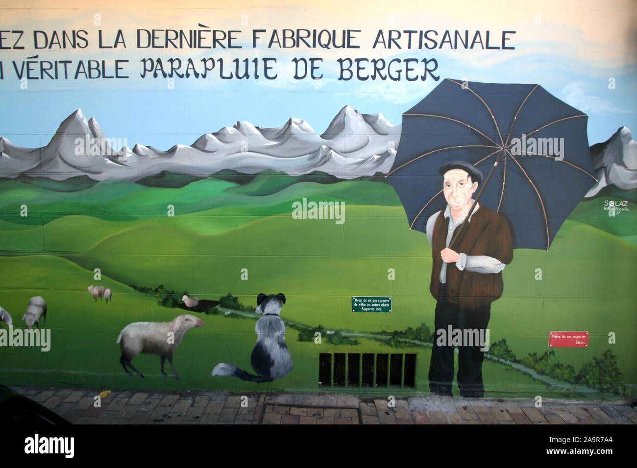 French beret, Bearn, Aquitaine, France Stock Photo - Alamy