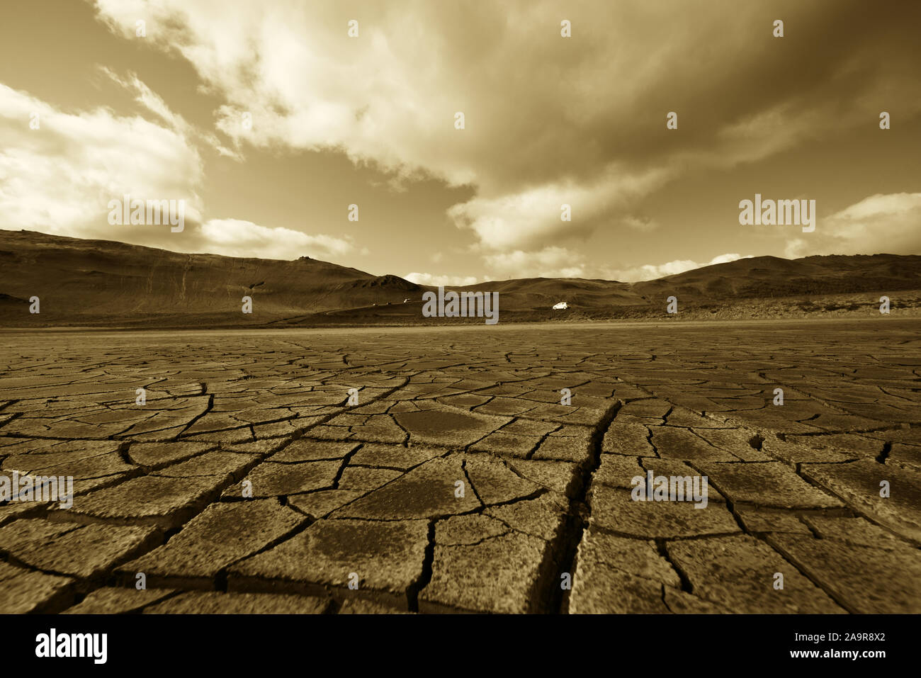 Dried land in the desert. Cracked soil crust Stock Photo - Alamy
