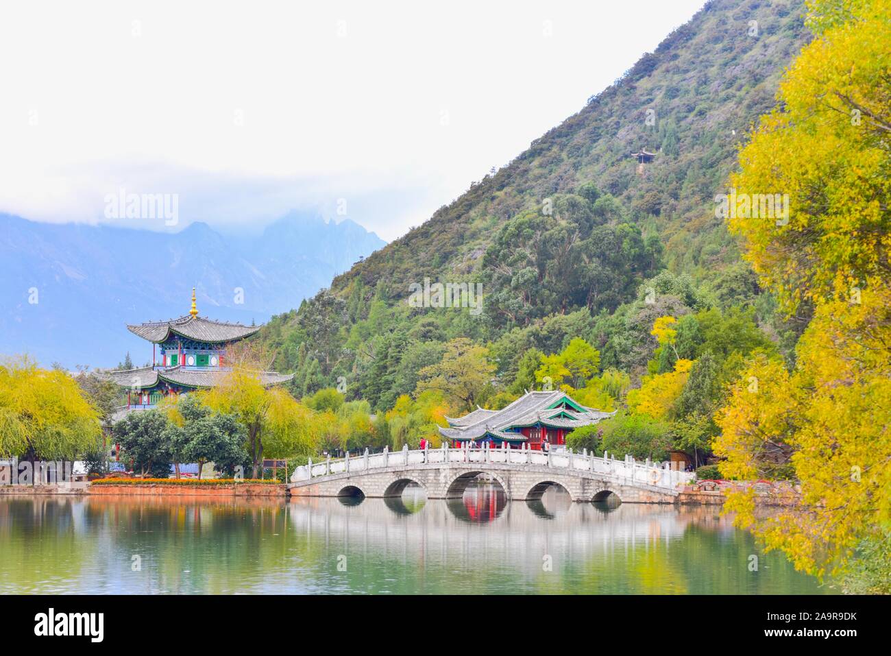 Chinese Pavilion and Ancient Bridge at Black Dragon Pool in Lijiang ...