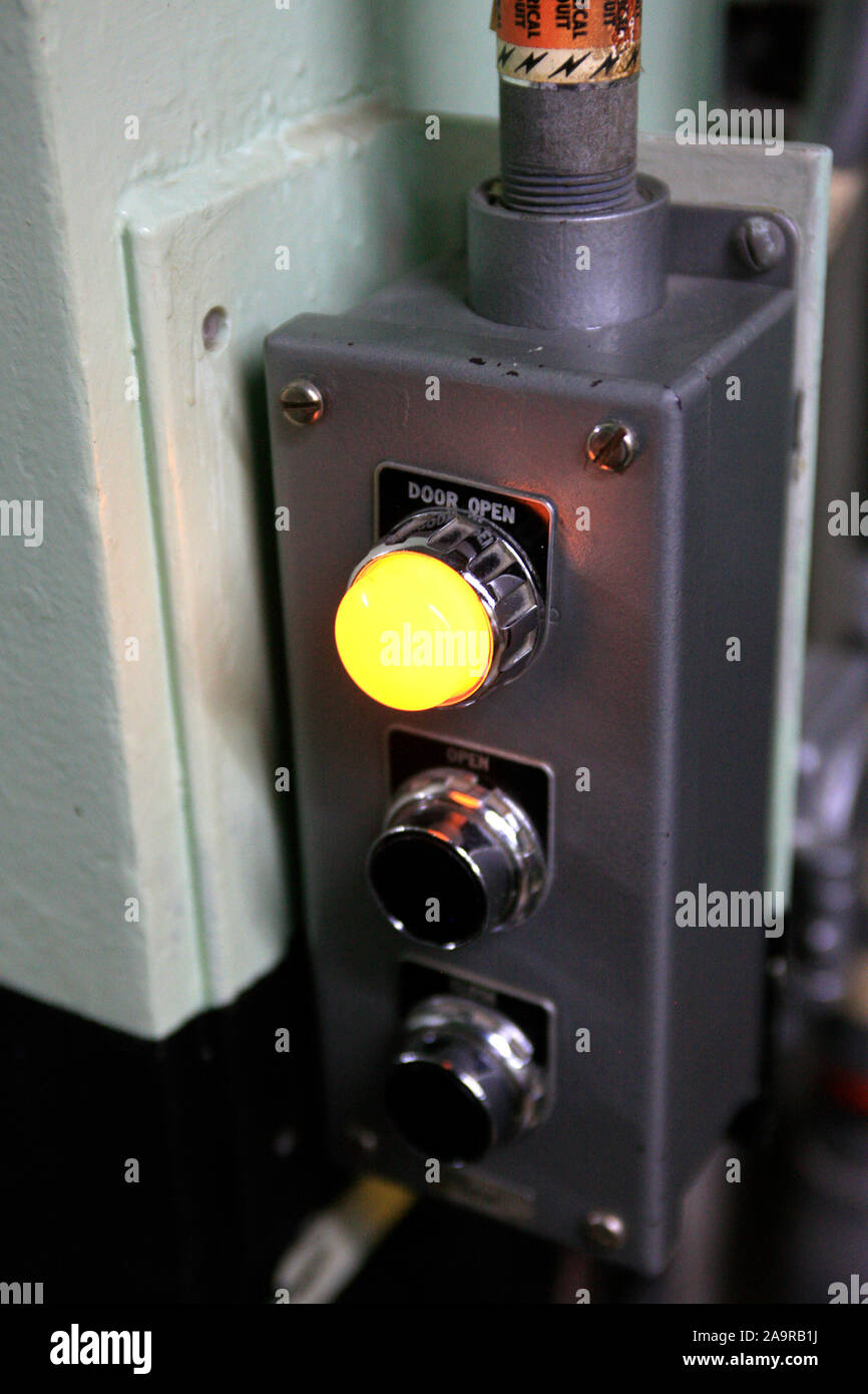 The control unit that electrically opens and closes the massive steel ...