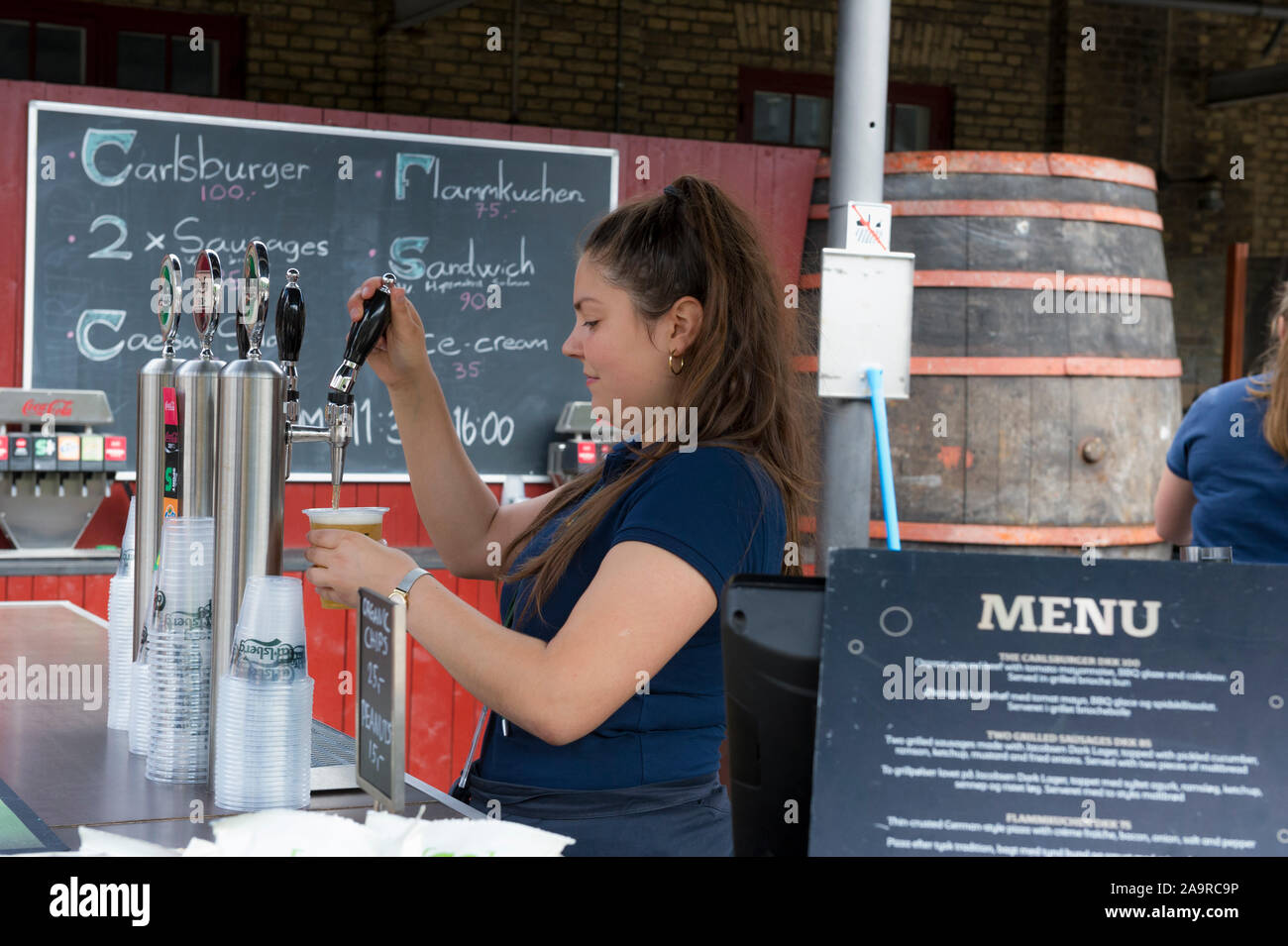 Traditional barmaid hi-res stock photography and images - Alamy