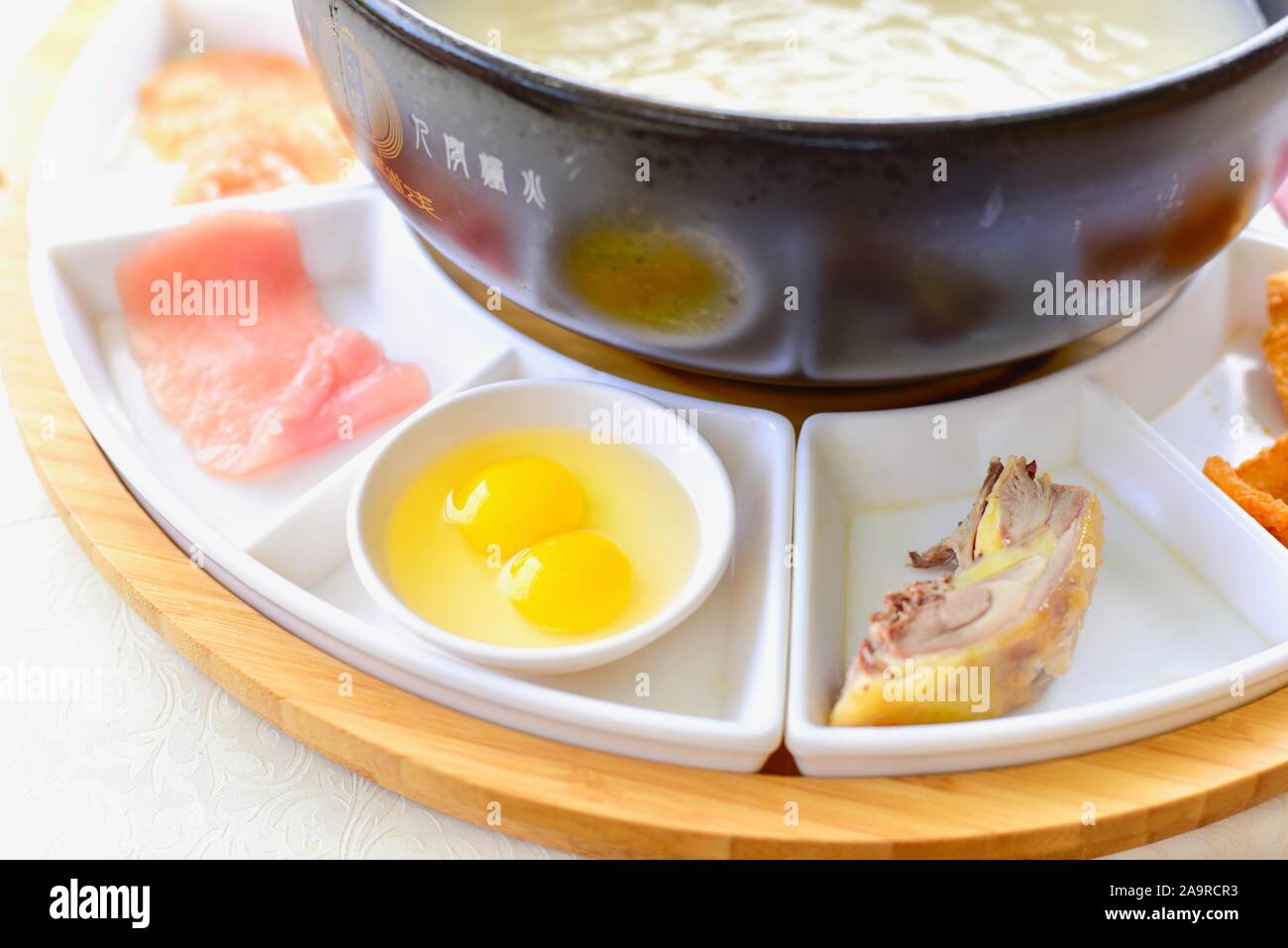 Ingredients of Yunnan Crossing the Bridge Noodles or Guo Qiao Mi Xian ...