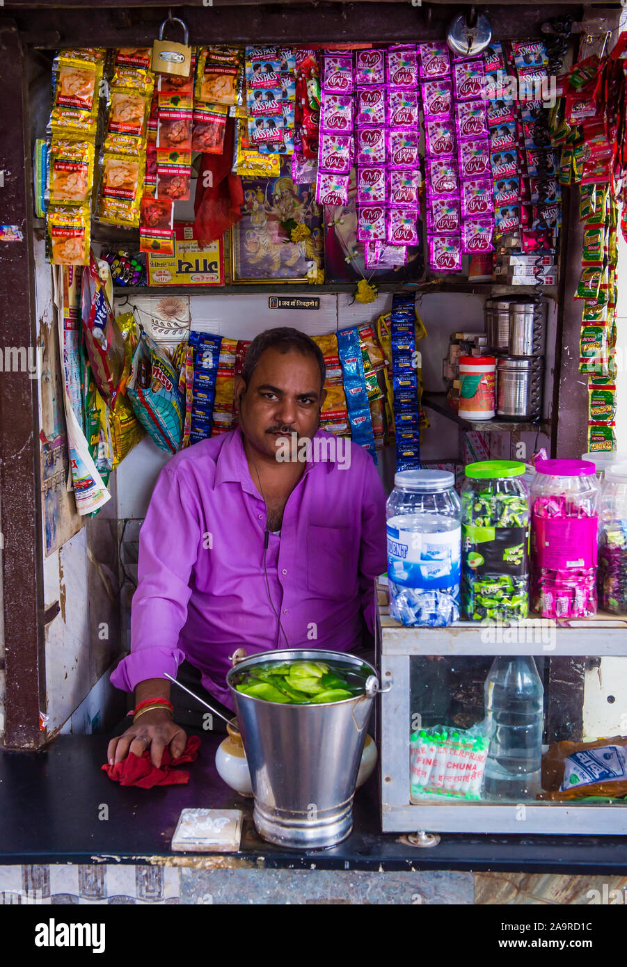 Indian man in Asalfa neighbourhood in Ghatkopar, a suburb of Mumbai ...