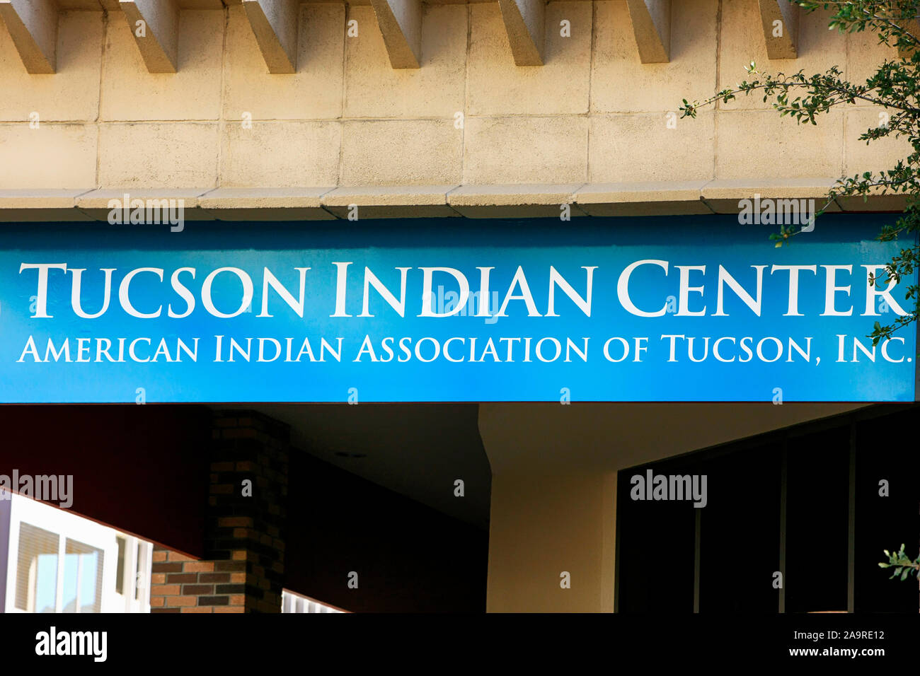 American indian center hi-res stock photography and images - Alamy