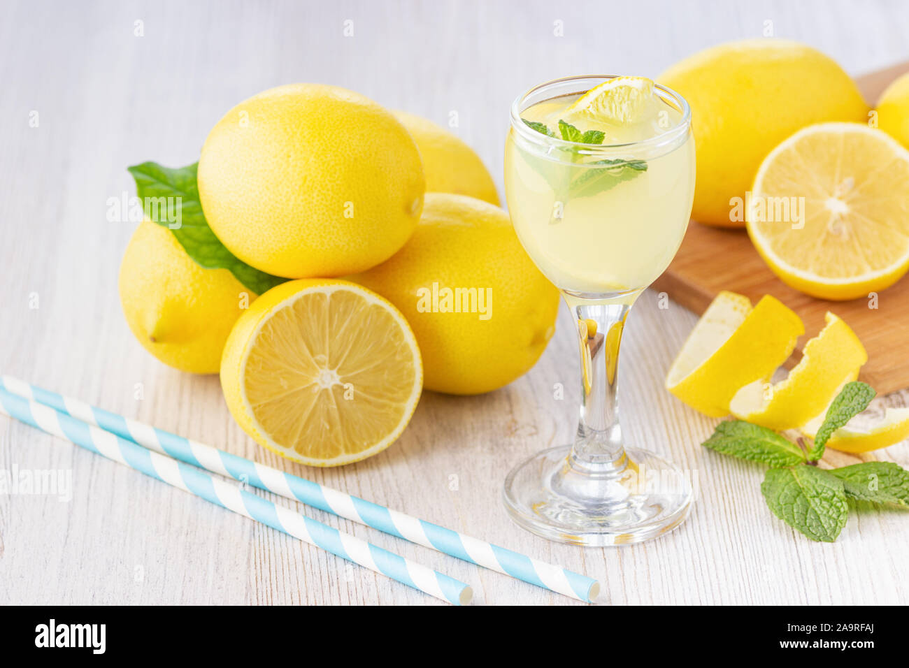 Sicilian lemon gin hi-res stock photography and images - Alamy