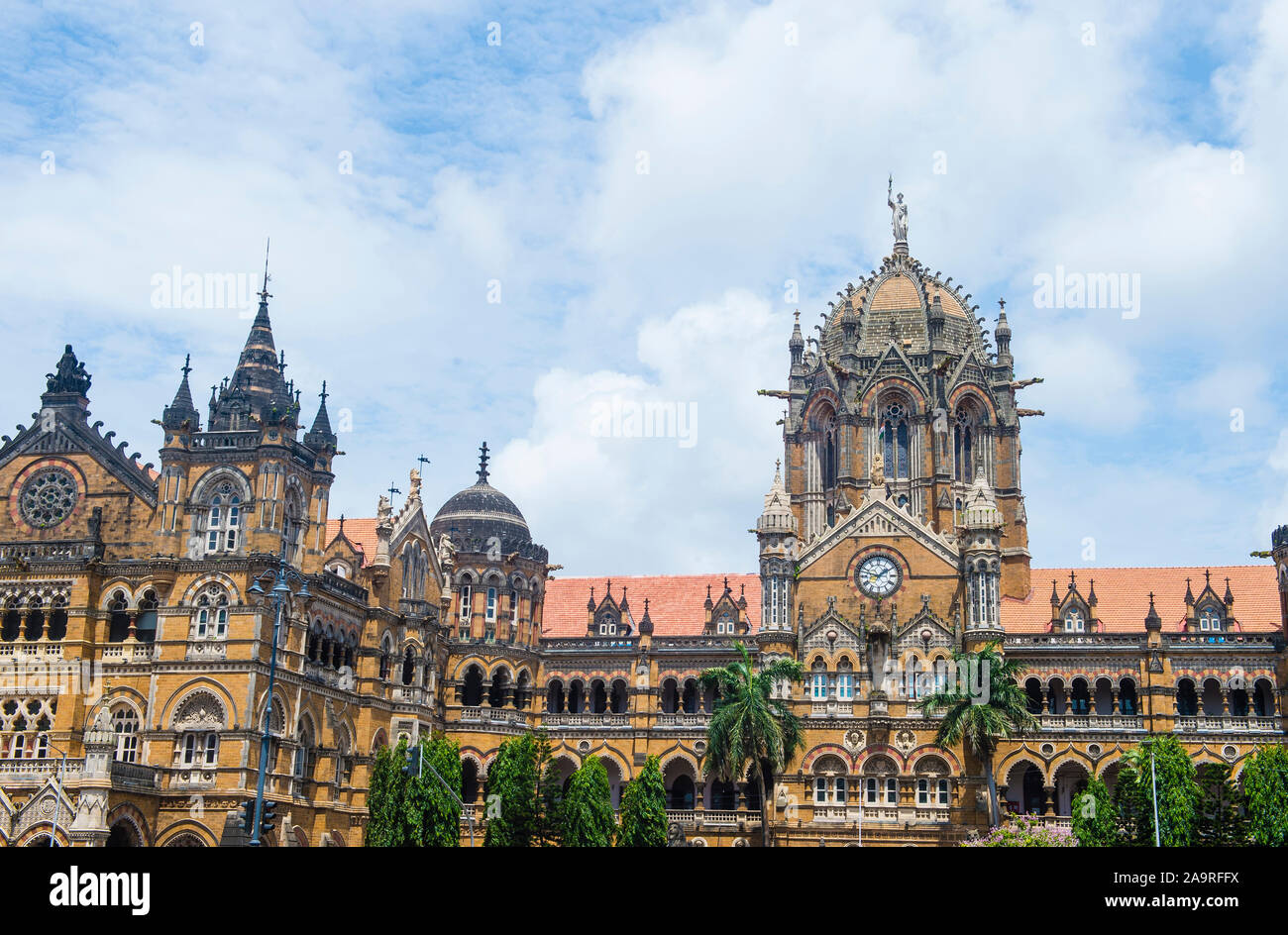 Victoria terminus india hi-res stock photography and images - Alamy