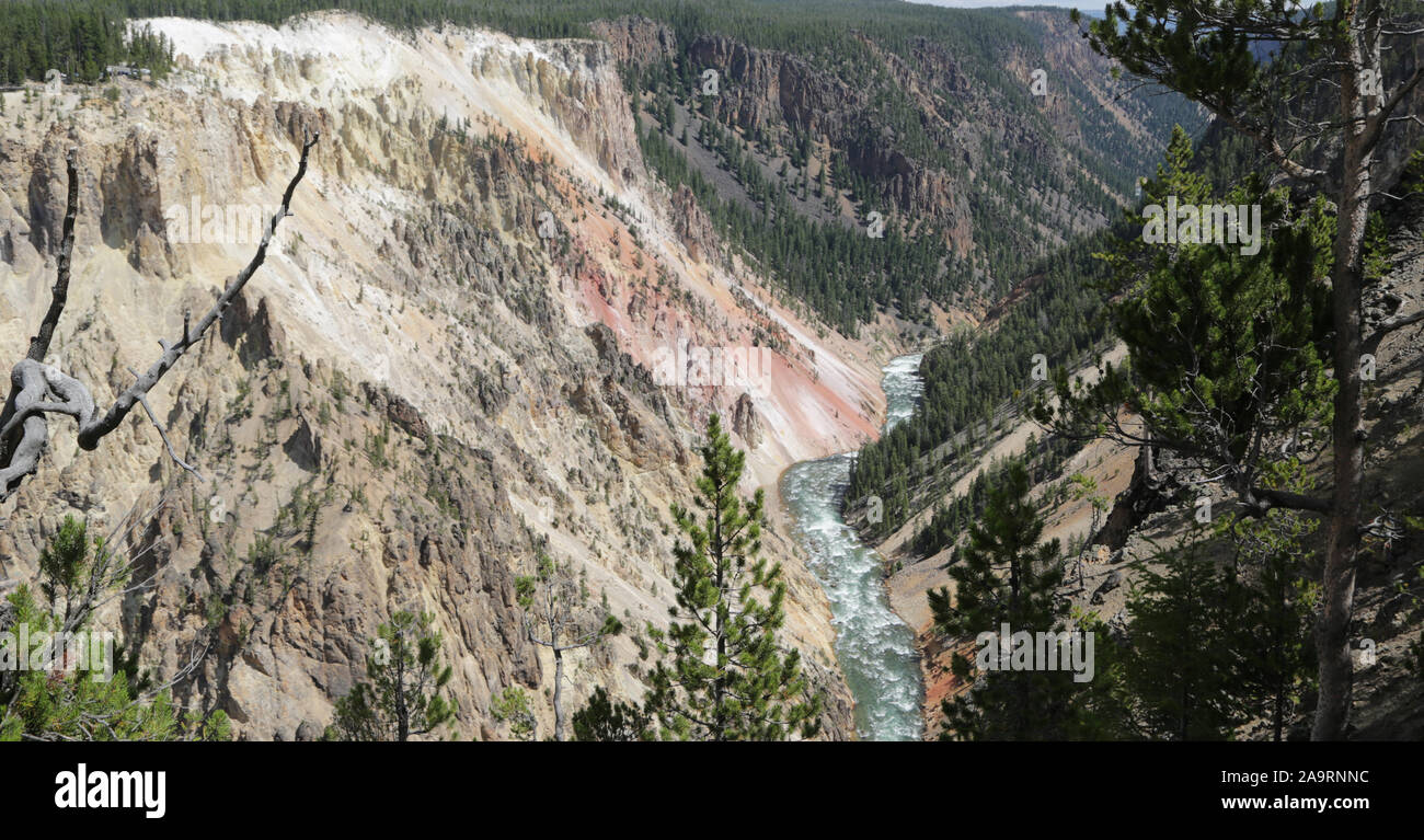 in USA inside the yellowstone national park the brauty of amazing ...