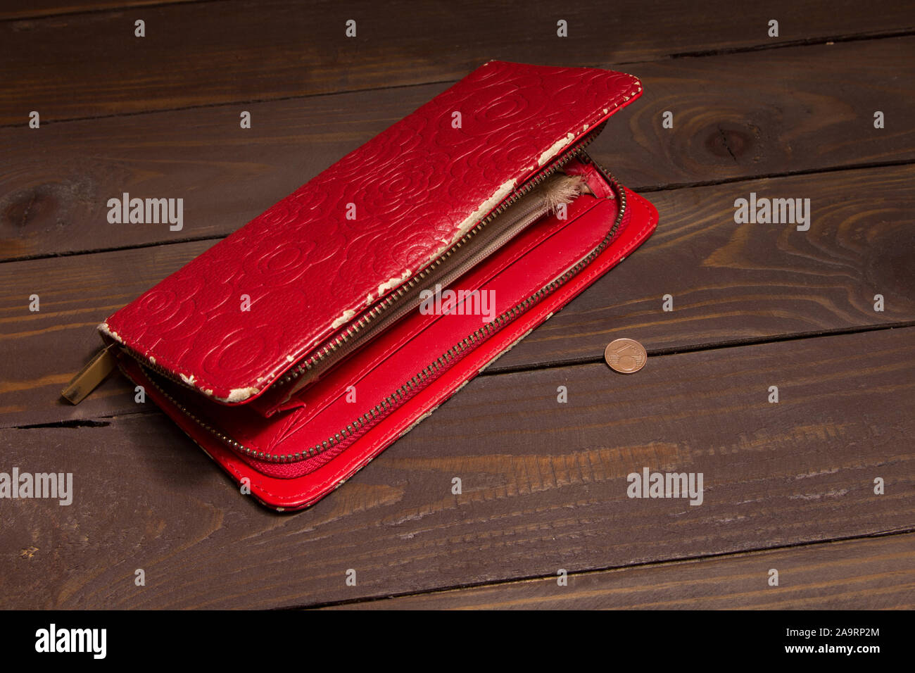Empty purse poverty hi-res stock photography and images - Alamy