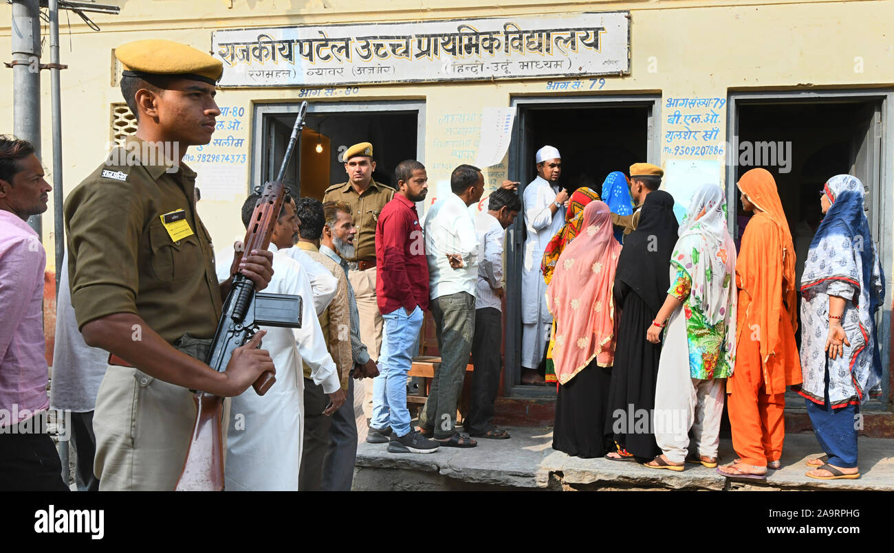 Indian poll officers hi-res stock photography and images - Alamy