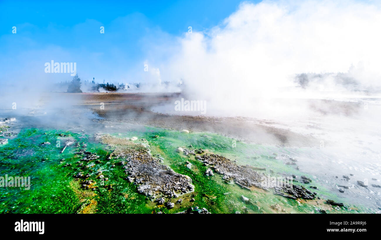 Yellowstone landscapes hi-res stock photography and images - Alamy
