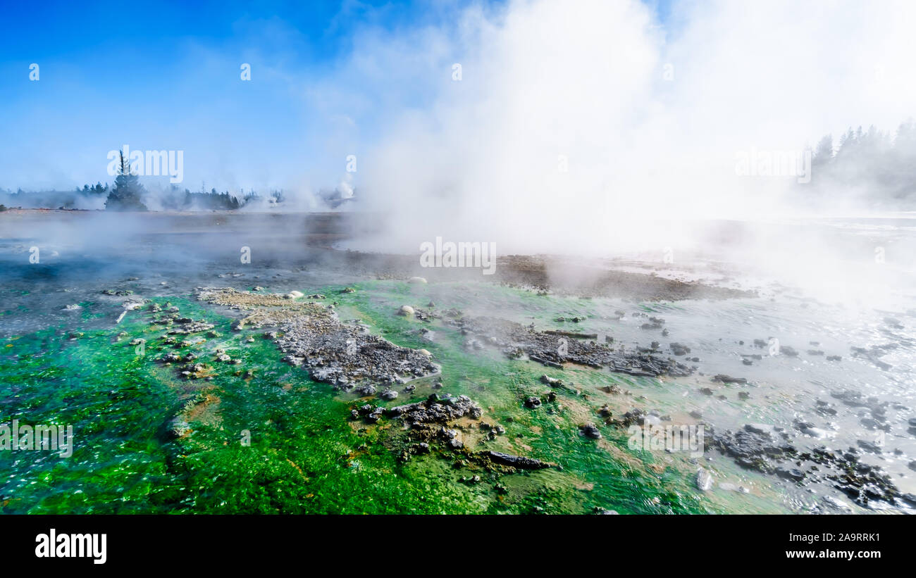 Yellowstone landscapes hi-res stock photography and images - Alamy