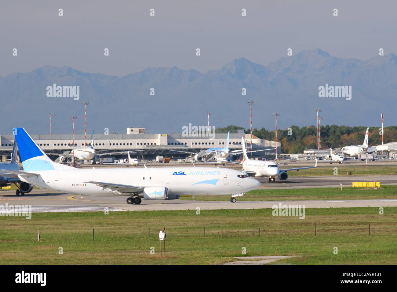 Asl aviation hi-res stock photography and images - Alamy