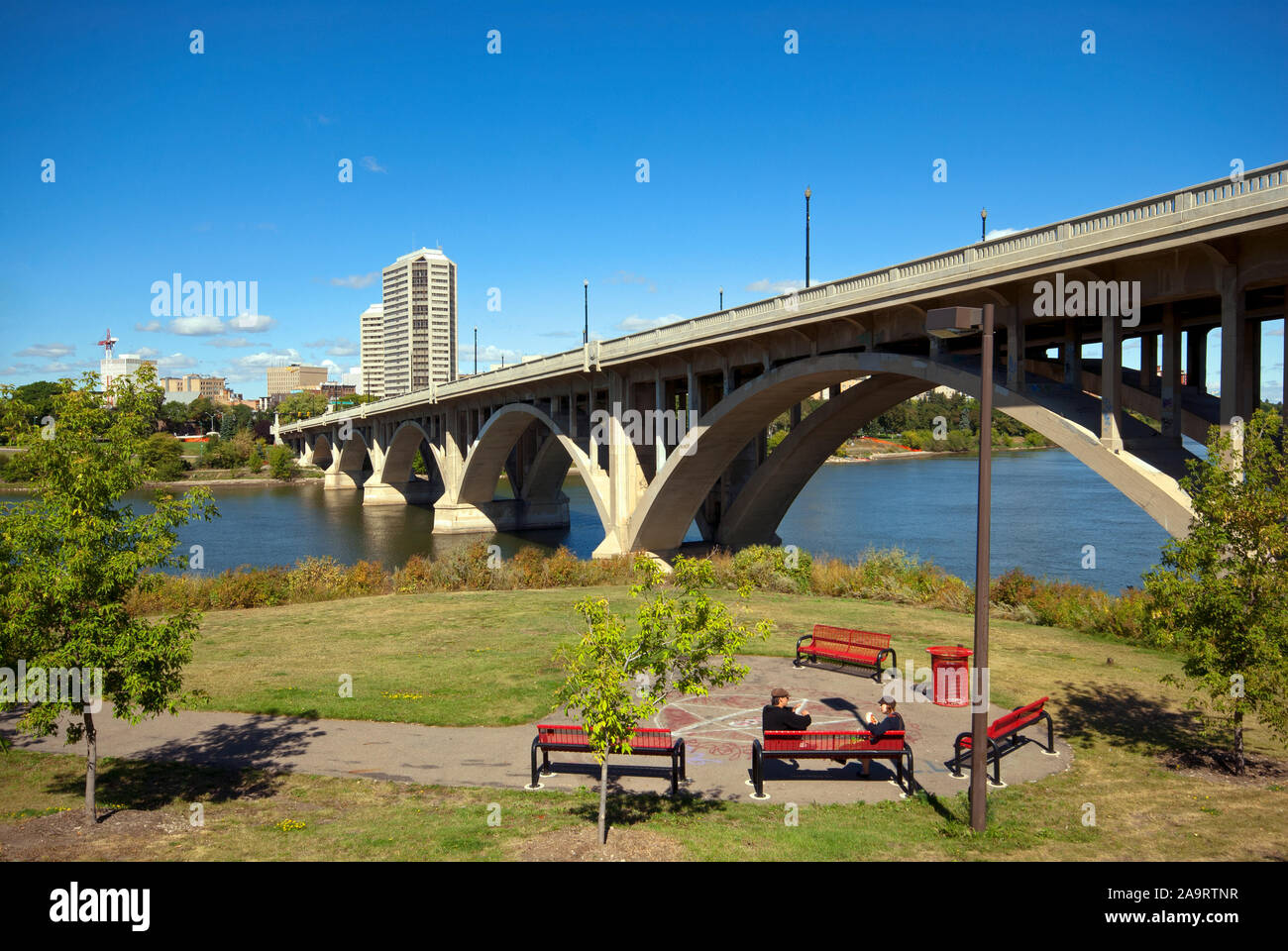 Broadway bridge hi-res stock photography and images - Alamy