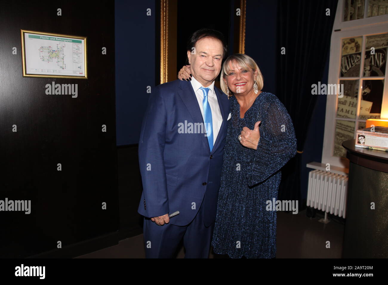 Willi Peetz und Ehefrau Andrea beim WIEDERSEHEN DER OSTLEGENDEN von ...