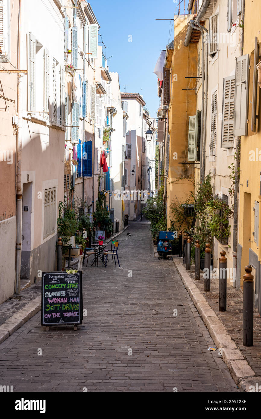 buildings and streets of marseille, france Stock Photo - Alamy
