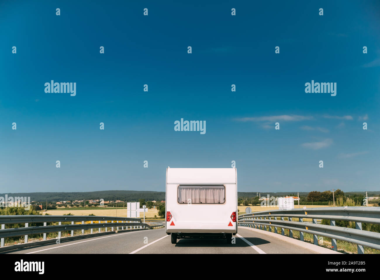 Caravan on motorway hi-res stock photography and images - Alamy