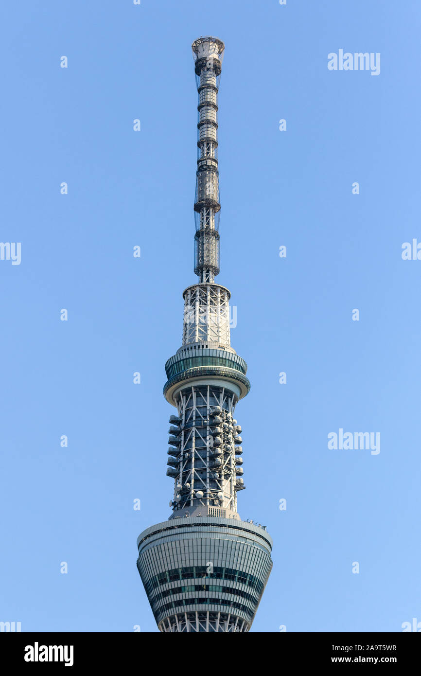 Skytree tokyo and observation deck hi-res stock photography and images ...