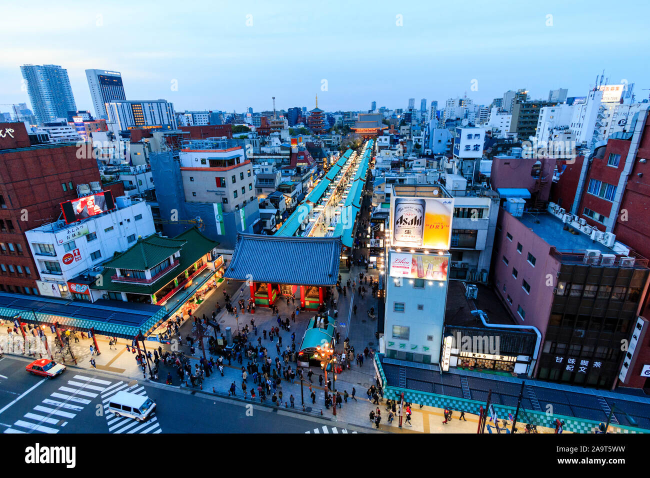 Night asakusa landscape hi-res stock photography and images - Alamy
