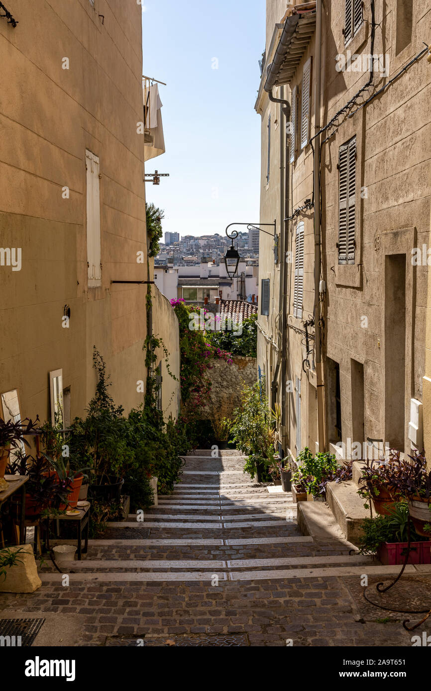 buildings and streets of marseille, france Stock Photo - Alamy