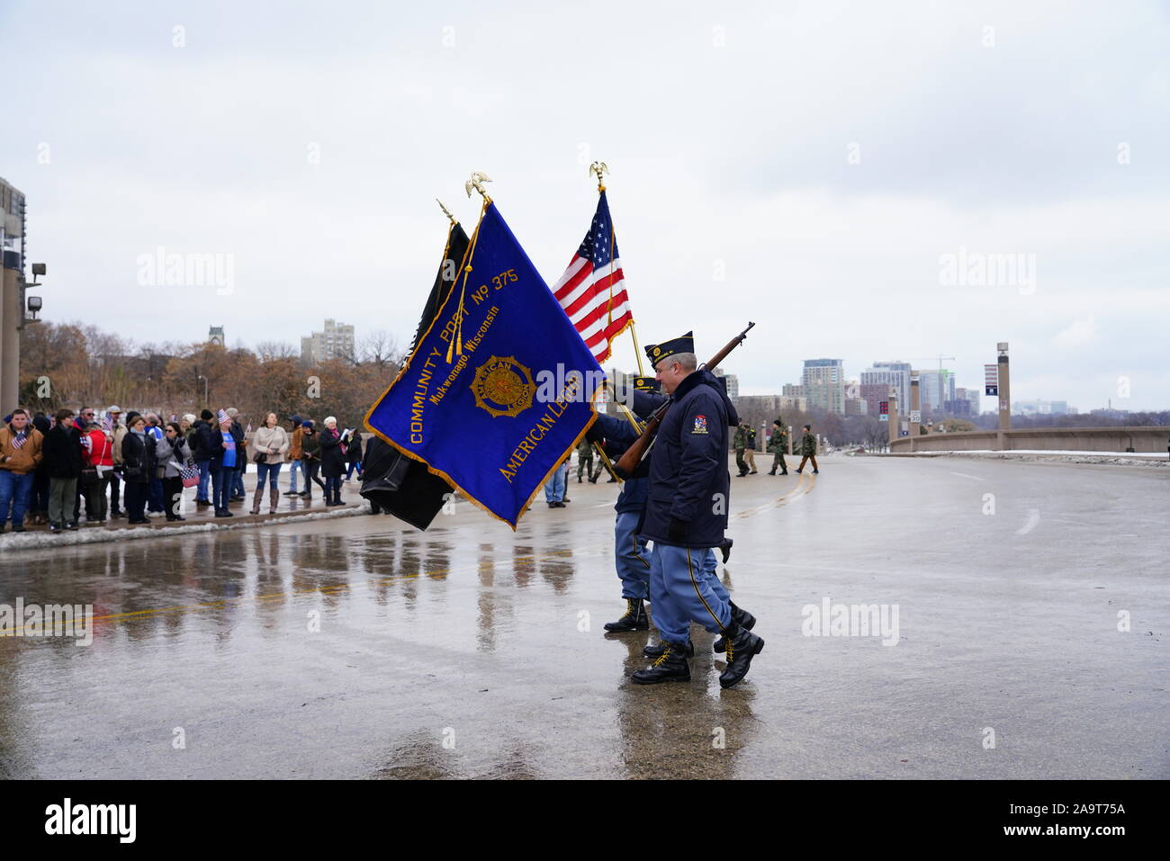 Many Veterans all over Wisconsin come out to Veterans Day Parade ...