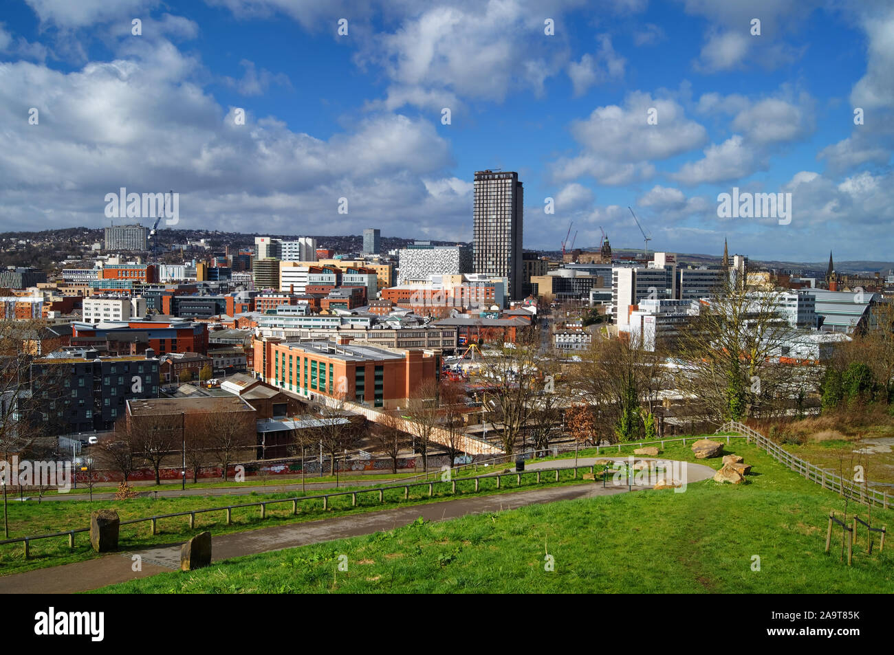 University of sheffield arts tower hi-res stock photography and images ...