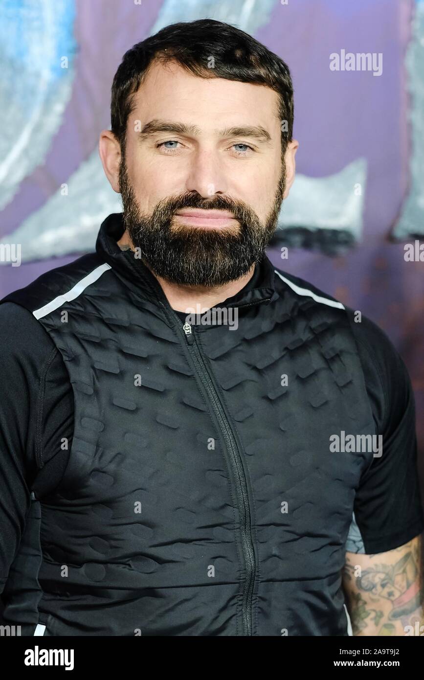 Ant middleton hi-res stock photography and images - Alamy