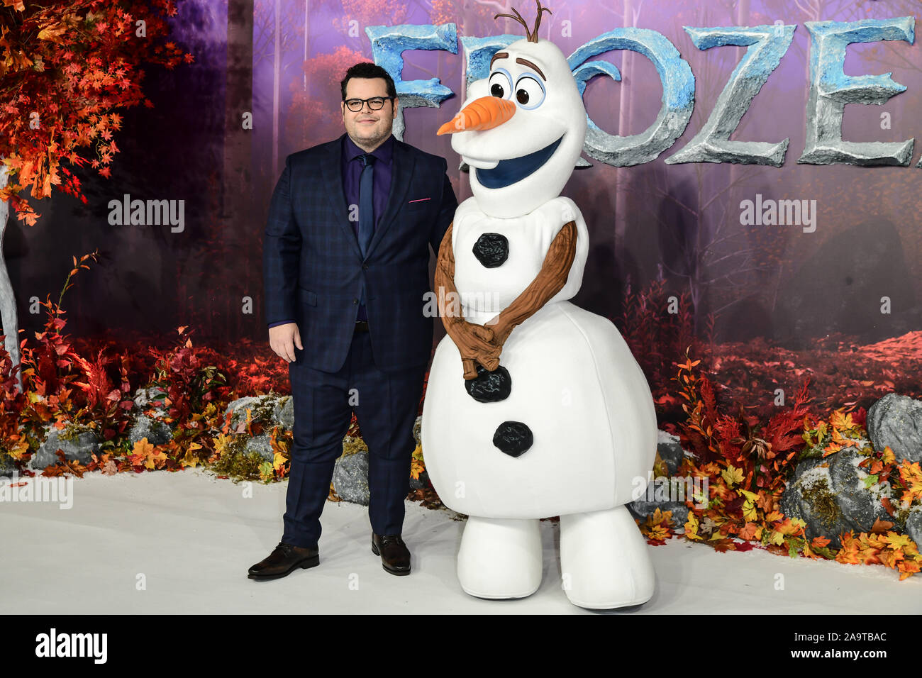 London, UK. 17th November, 2019. Josh Gad attend European Premiere of ...