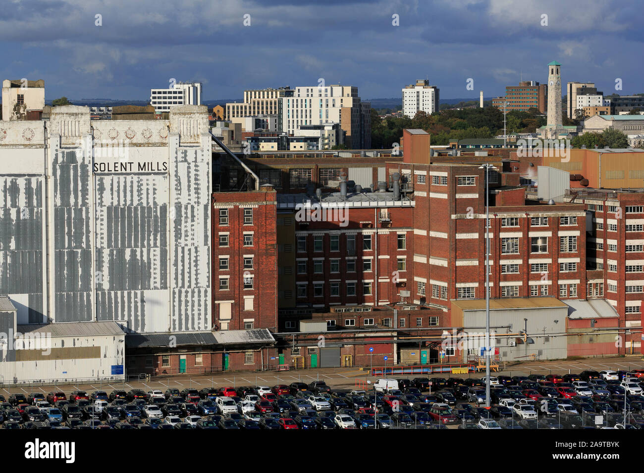 Solent mills southampton hi-res stock photography and images - Alamy
